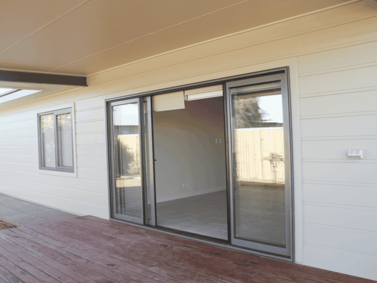 Australia Coastal Modern: High-Wind Awnings & Sliding Doors | Liki